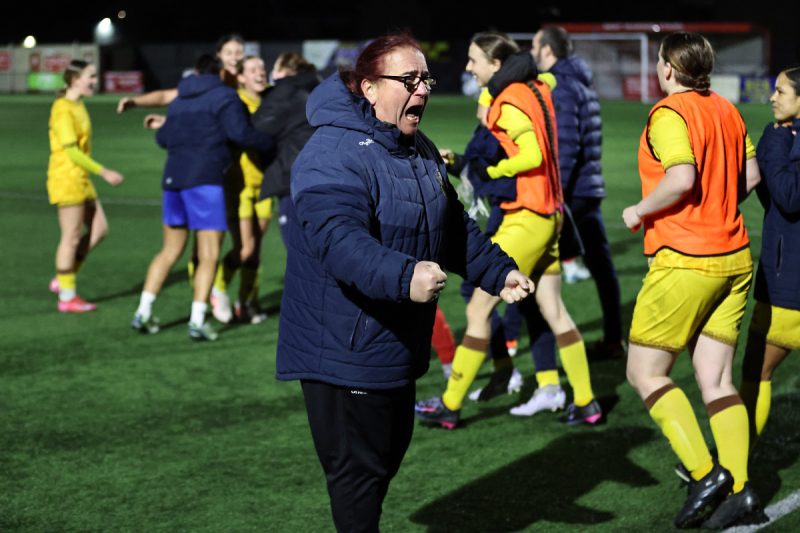 Women: Lucy Clark Nominated For Manager Of The Month - Sutton United ...